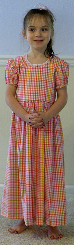 Simplicity Girl's dress and purse 9497 pattern review by Charles